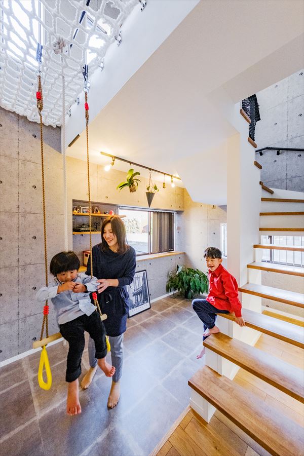 LOHAS studio「ジェルコリフォームコンテスト2022ユーザーフォト部門」にて1作品入賞 | OKUTA Familyコーポレートサイト